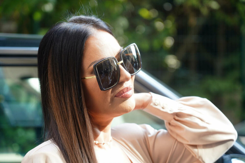 Ovako je Ceca izgledala pre 30 godina: Svi oduševljeni stajlingom! (FOTO) | BN